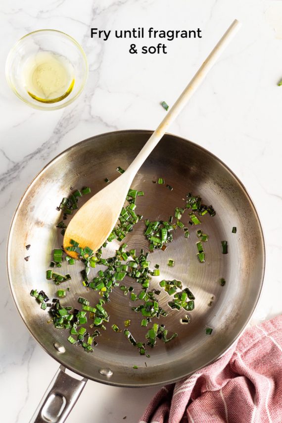 How To Use Leek Leaves To Replace Onion On Low FODMAP Diet - A Little ...